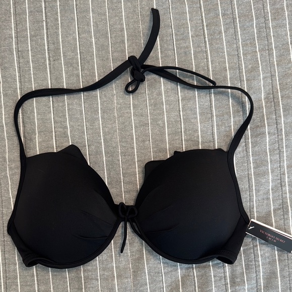 Victoria's Secret | Swim | Nwt Victorias Secret Bikini Ruffle Top ...